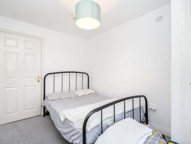 2 bedroom flat for rent in Rollesbrook Gardens, Southampton, SO15
