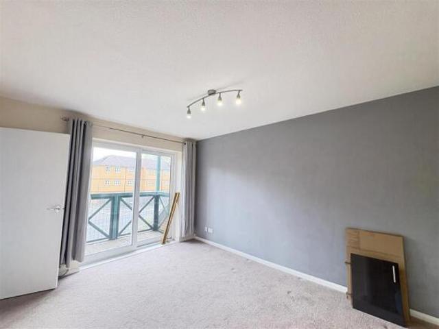 2 bedroom flat for rent in Rose Kiln Lane, Reading, RG1