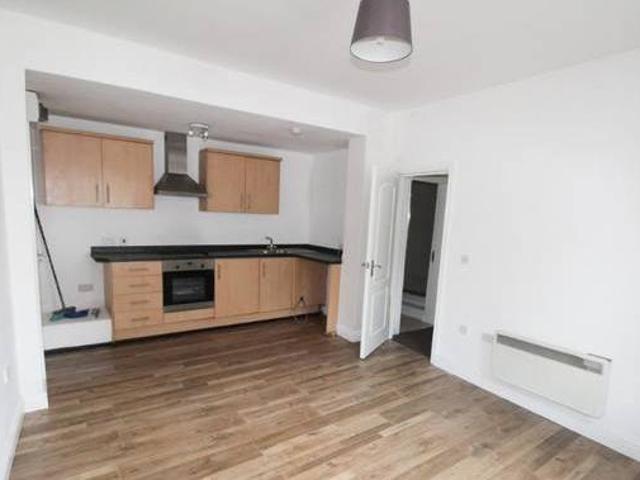2 bedroom flat for rent in Roseberry Street Chell StokeonTrent ST6