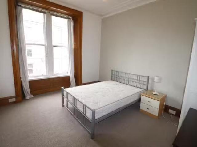 2 bedroom flat for rent in Rosemount Viaduct, Aberdeen, AB25