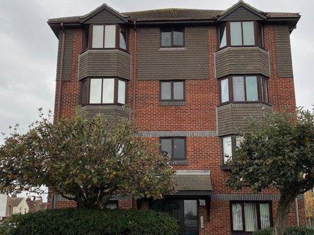 2 bedroom flat for rent in Rowan Court Southsea PO4