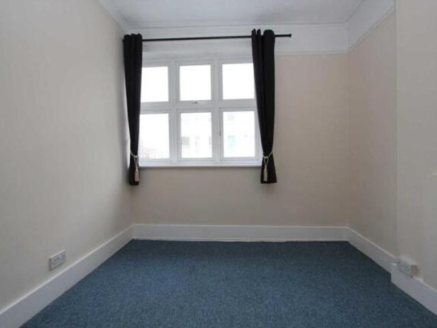 2 bedroom flat for rent in Rowlands Road, Worthing, BN11