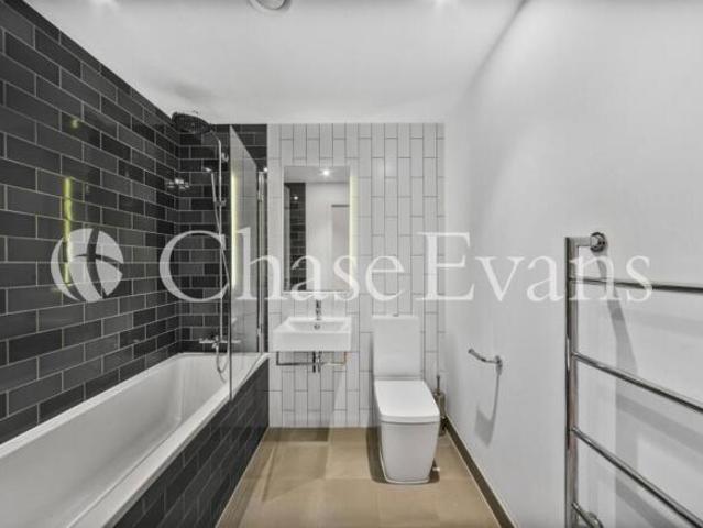 2 bedroom flat for rent in Royal Wharf, 2 Admirality Avenue, London, E16