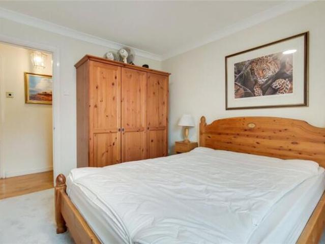 2 bedroom flat for rent in Royal Belgrave House, Hugh Street, SW1V