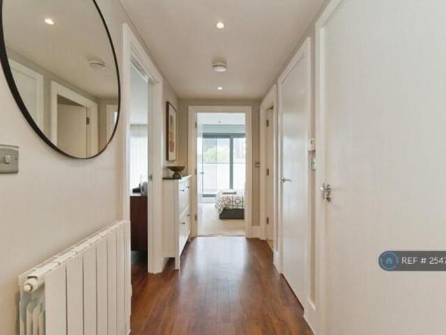 2 bedroom flat for rent in Royal Carriage Mews, London, SE18
