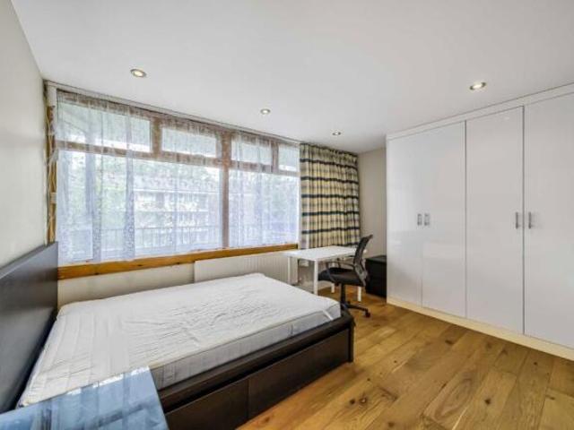 2 bedroom flat for rent in Royal College Street, Camden, NW1