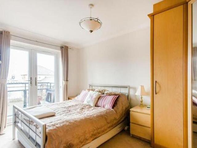 2 Bedroom Flat For Rent In Royal Docks, London