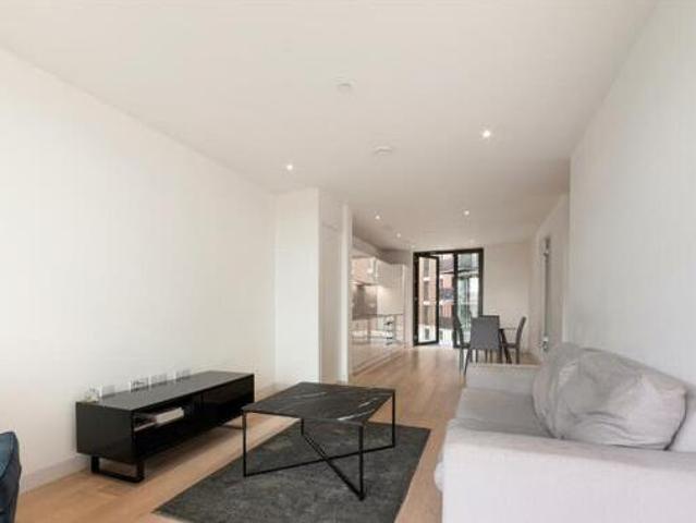 2 Bedroom Flat For Rent In Royal Docks, London