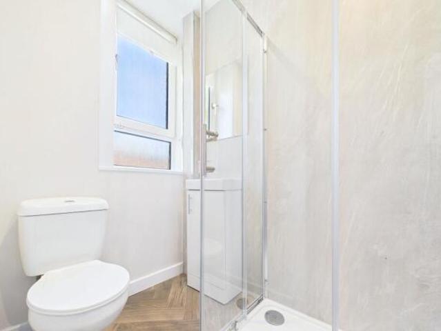 2 bedroom flat for rent in Royston Square, G21