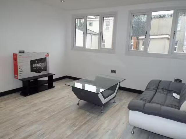 2 bedroom flat for rent in RS Apartments, Hubert Road, Selly O.