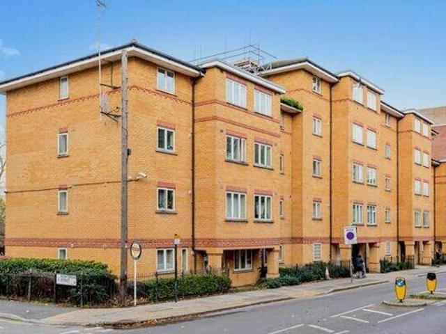 2 Bedroom Flat For Rent In Rushgrove Street, London