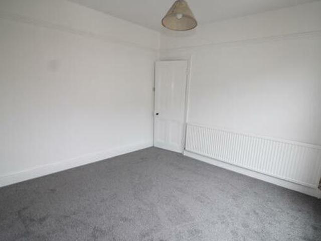 2 Bedroom Flat For Rent In Rushden