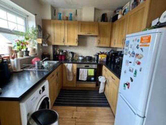 2 bedroom flat for rent in Scott Road, HA8