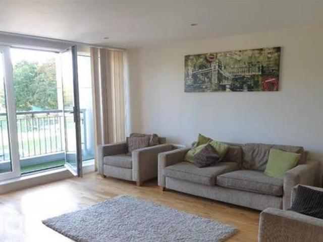 2 bedroom flat for rent in School Mead WD5