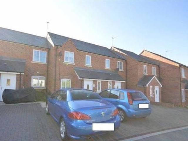 2 bedroom flat for rent in Scholors Court Neston Cheshire CH64