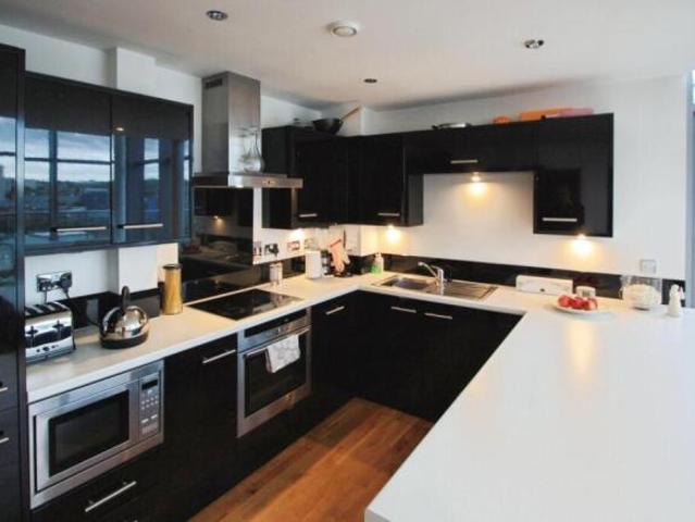2 bedroom flat for rent in Santorini, Gotts Road, Leeds, West Yorkshire, LS12