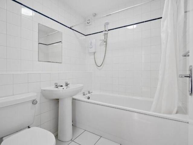 2 bedroom flat for rent in Sandbank Drive, Maryhill, Glasgow, G20