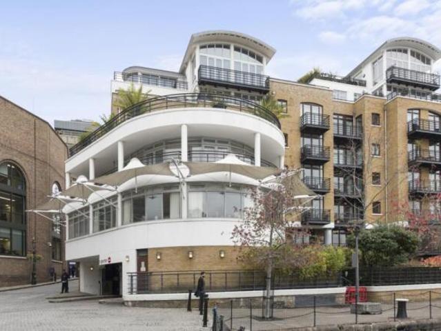 2 bedroom flat for rent in Sanderling Lodge, Star Place, City Quay, London, E1W