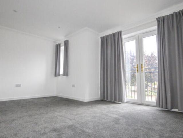 2 bedroom flat for rent in Sanderling Way, Iwade, ME9