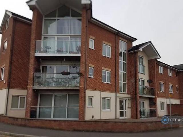 2 bedroom flat for rent in Sandford Street Radcliffe Manchester M26