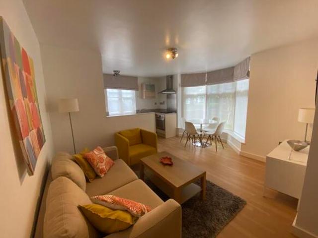 2 bedroom flat for rent in Sandon Road, Edgbaston, West Midlands, B17