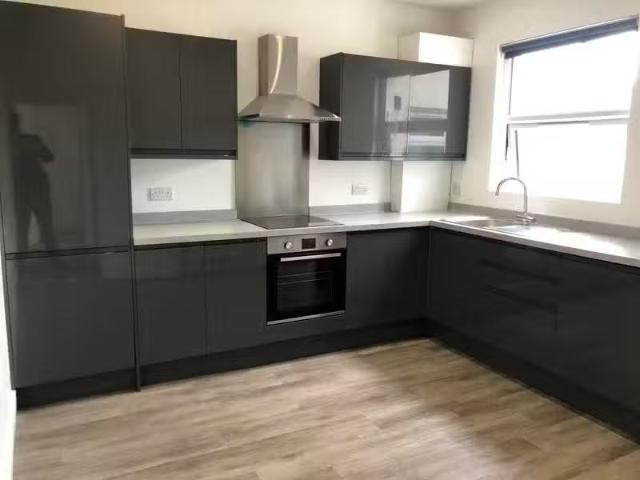 2 bedroom flat for rent in Sandown Road, Brighton, BN2