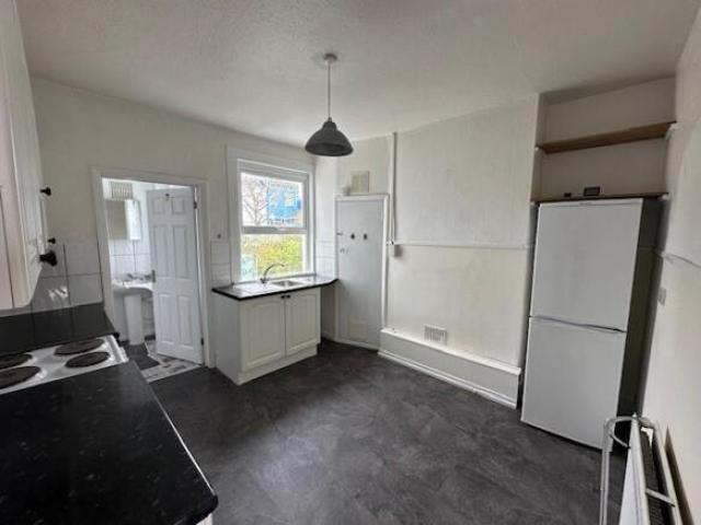 2 bedroom flat for rent in Sandown Road, Brighton, BN2