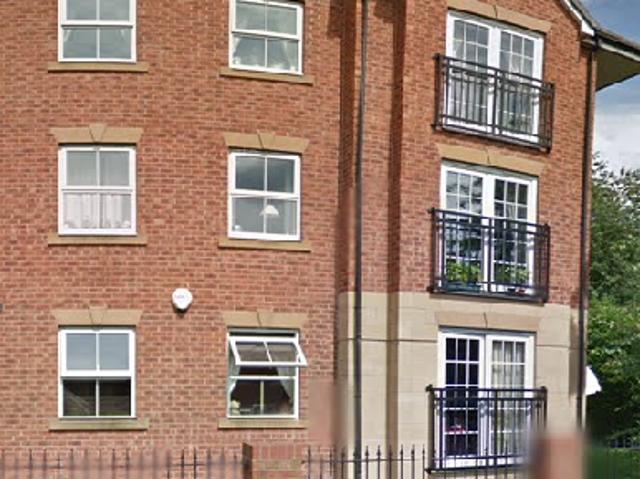 2 bedroom flat for rent in Sandringham Court, Sandringham Drive, Alwoodley, Leeds, LS17