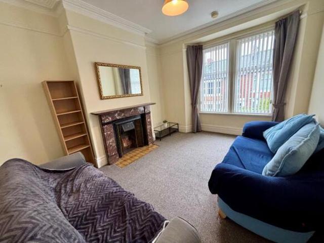 2 bedroom flat for rent in Sandringham Road, South Gosforth, NE3