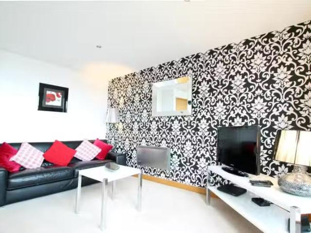 2 bedroom flat for rent in Salts Mill Road, Shipley, Bradford.