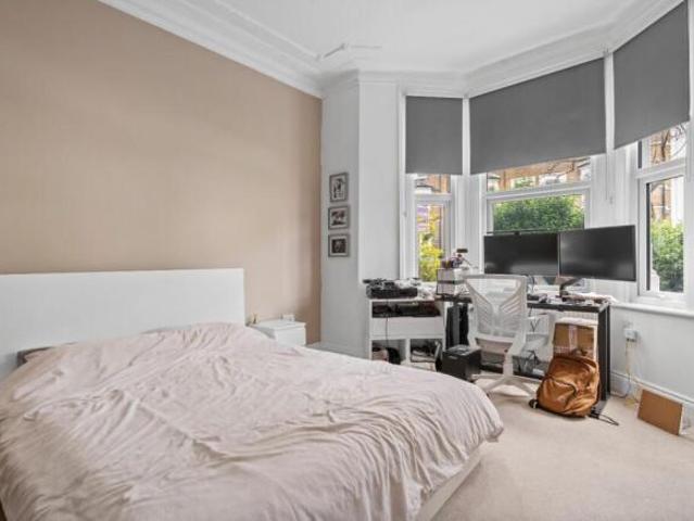 2 bedroom flat for rent in Saltram Crescent, Maida Hill, W9