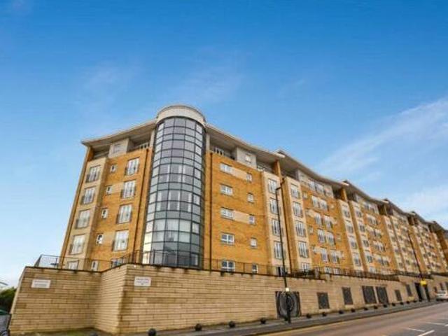 2 Bedroom Flat For Rent In Salford, Manchester