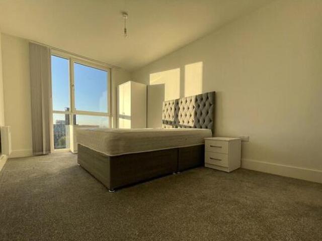 2 Bedroom Flat For Rent In Salford, Greater Manchester