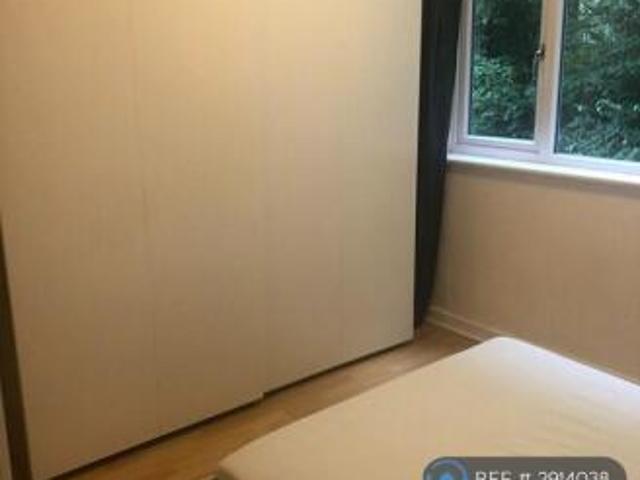 2 bedroom flat for rent in Savoy Close, Birmingham, B32