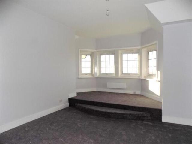 2 bedroom flat for rent in Sea Road, Westgate On Sea, CT8