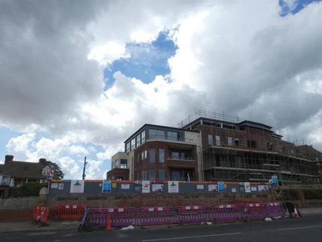 2 bedroom flat for rent in Sea Road WestgateOnSea CT8