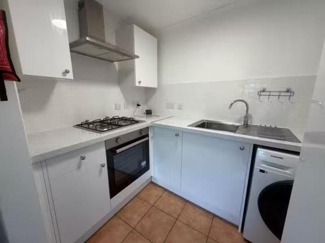 2 bedroom flat for rent in Sea Road, Bournemouth, BH5