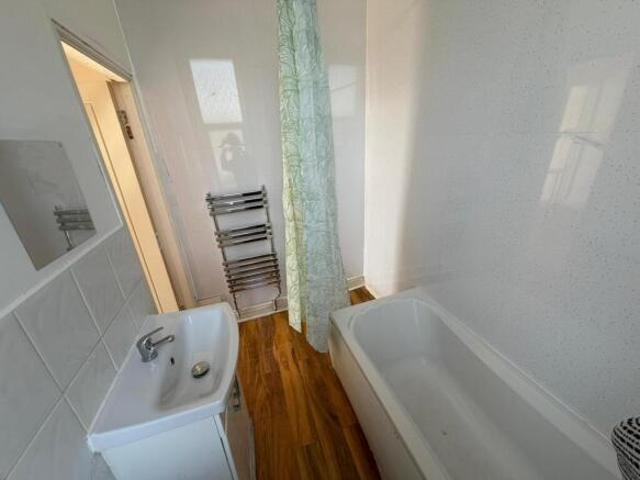 2 bedroom flat for rent in Seaforth Vale West, L21 3TX, L21