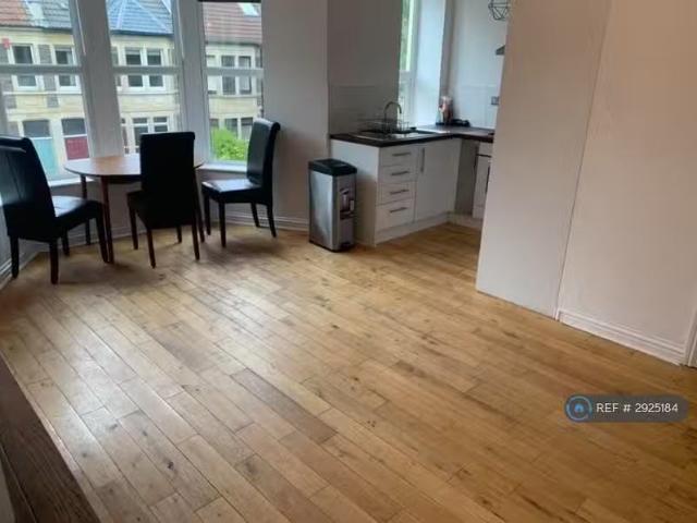 2 bedroom flat for rent in Sefton Park Road, Bristol, BS7
