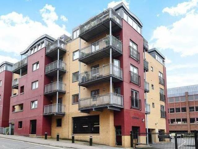 2 bedroom flat for rent in Selden Hill Hemel Hempstead HP2