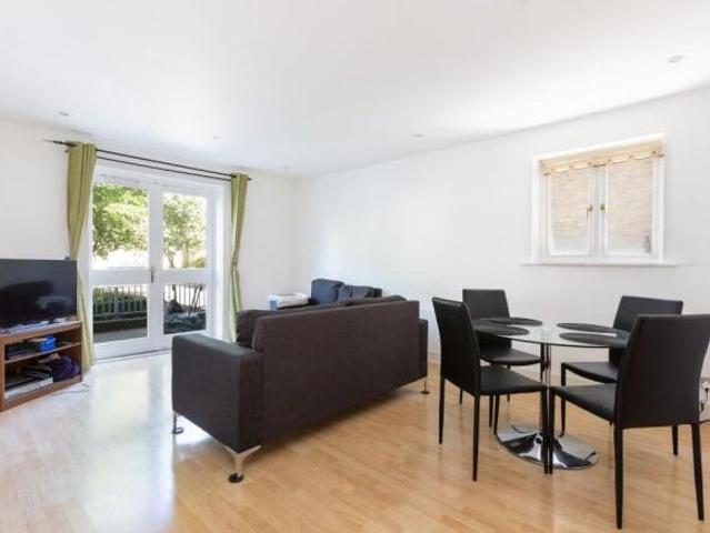 2 bedroom flat for rent in Seward Street, Clerkenwell, EC1V