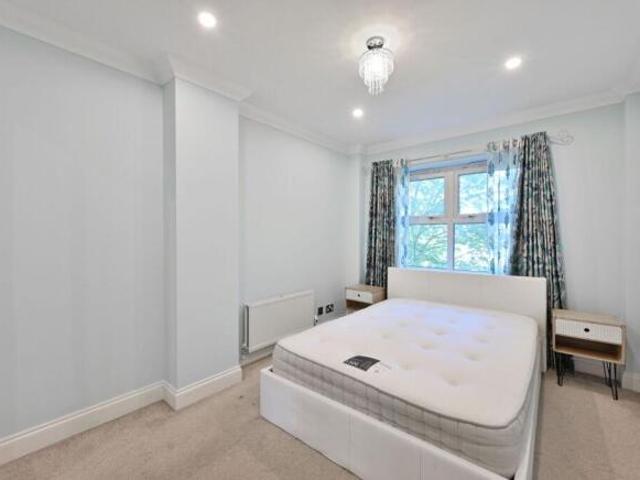 2 bedroom flat for rent in Seymour Court, West Putney, London, SW15