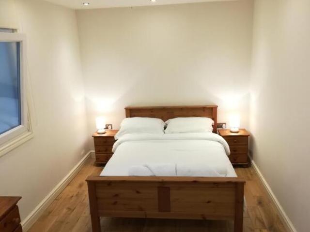 2 bedroom flat for rent in Sketty Road, Swansea, SA2