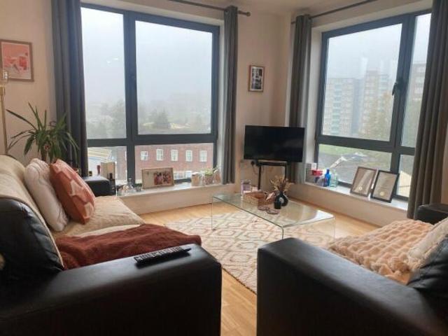 2 bedroom flat for rent in Skinner Lane, Leeds, West Yorkshire, LS7