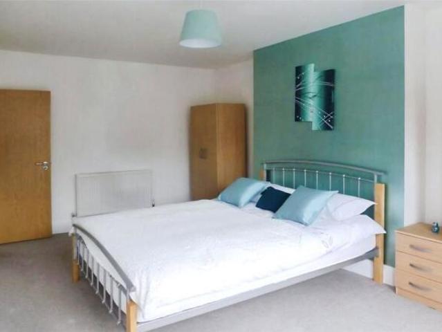 2 bedroom flat for rent in Shaftesbury Road, Southsea, Hampshire, PO5