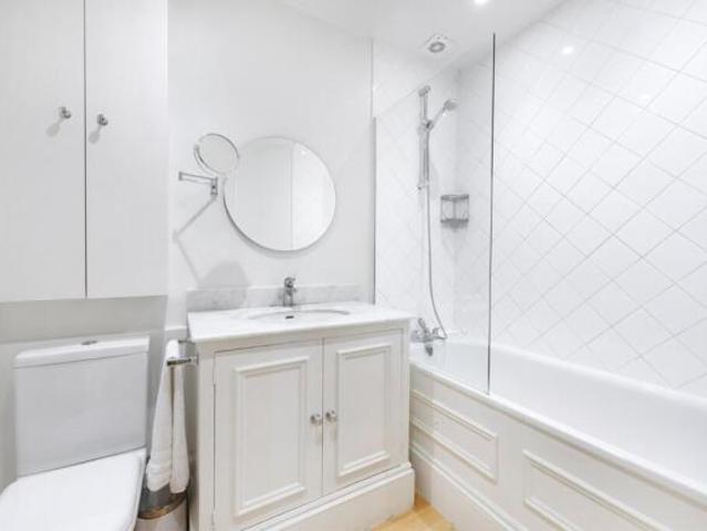 2 bedroom flat for rent in Sheffield Terrace, Kensington, London, W8