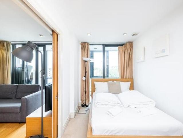 2 bedroom flat for rent in Sheldon Square Paddington W2