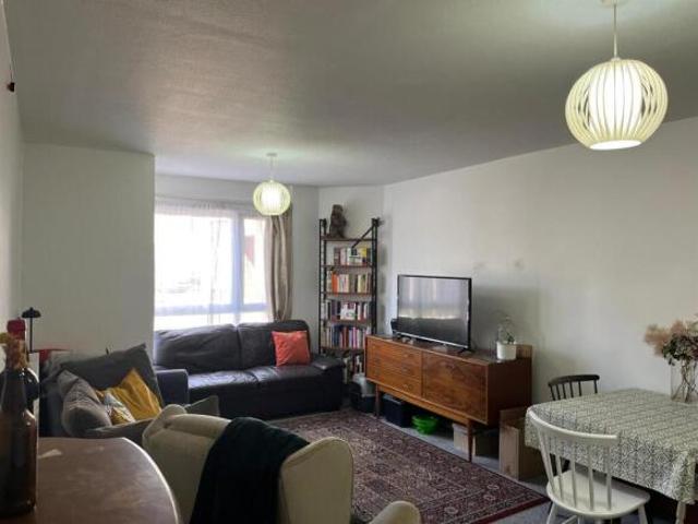 2 bedroom flat for rent in Sheldrick Close, Colliers Wood, SW19