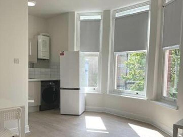 2 Bedroom Flat For Rent In Shepherds Bush