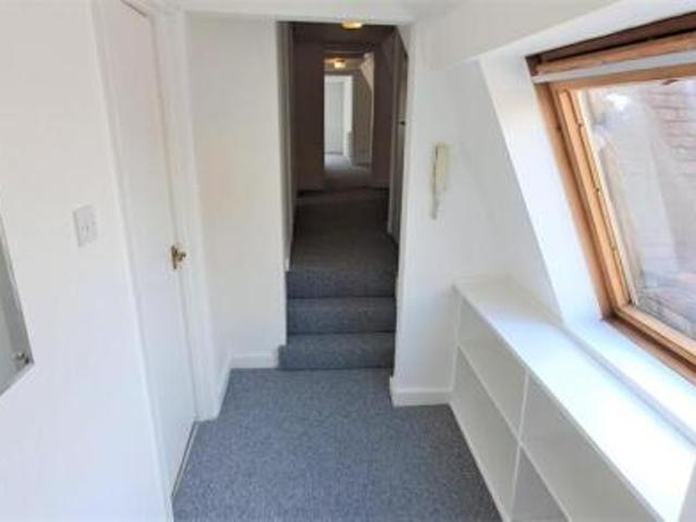 2 bedroom flat for rent in Ship Street Gardens, Brighton, BN1